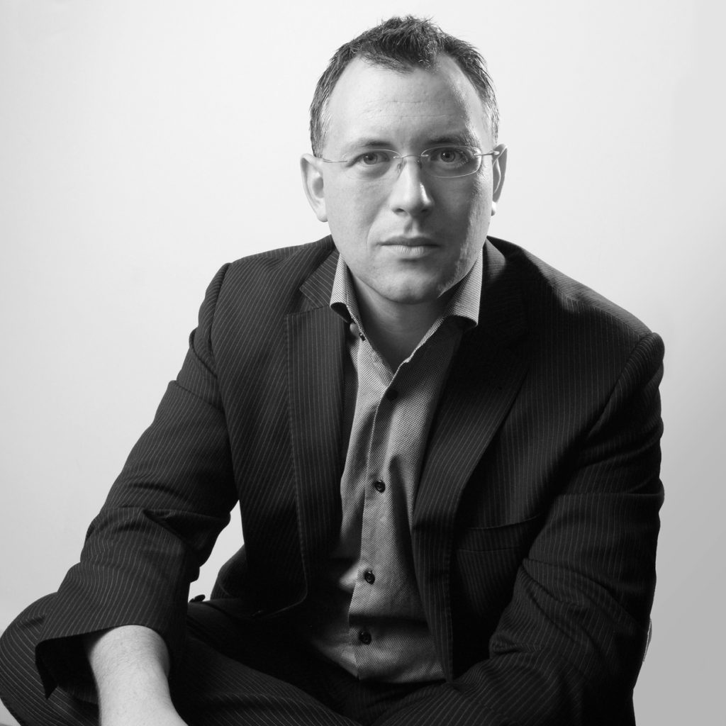 About Peter Thomson - Peter J Thomson